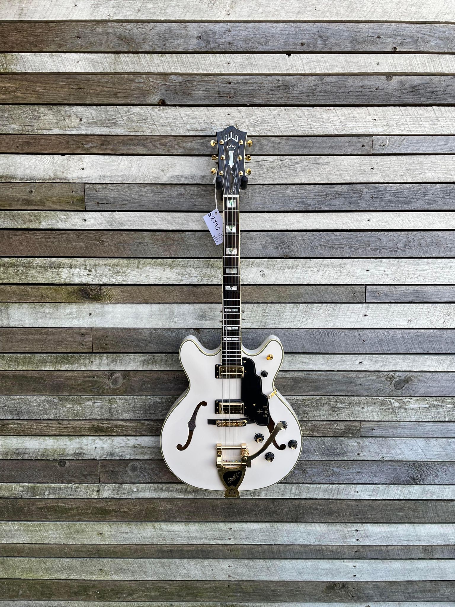 Guild Starfire IV | Cosmic Dave's Guitar Shop